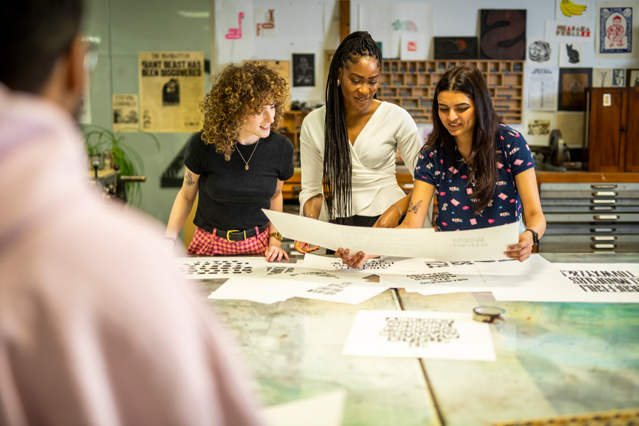 How can a US student apply to college in the UK? | British Council